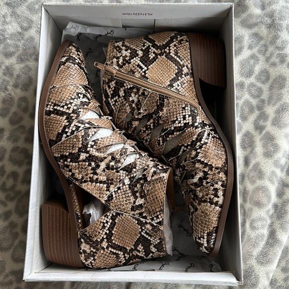 Qupid | Shoes | Qupid Brown Snake Skin Booties | Poshmark